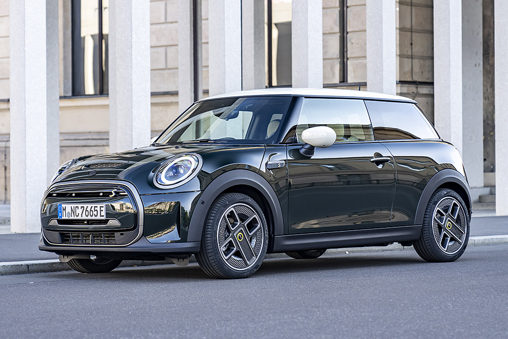 AutoBlog - Tuning, targi, samochody luksusowe